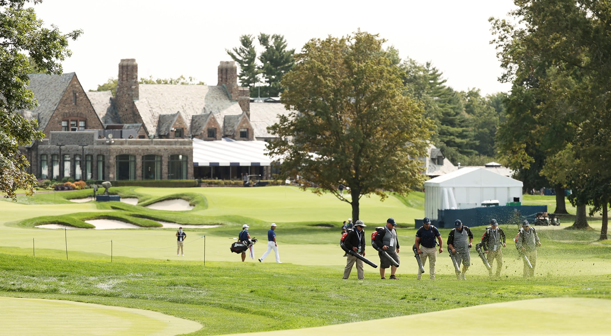 U.S. Open playing like its old difficult self
